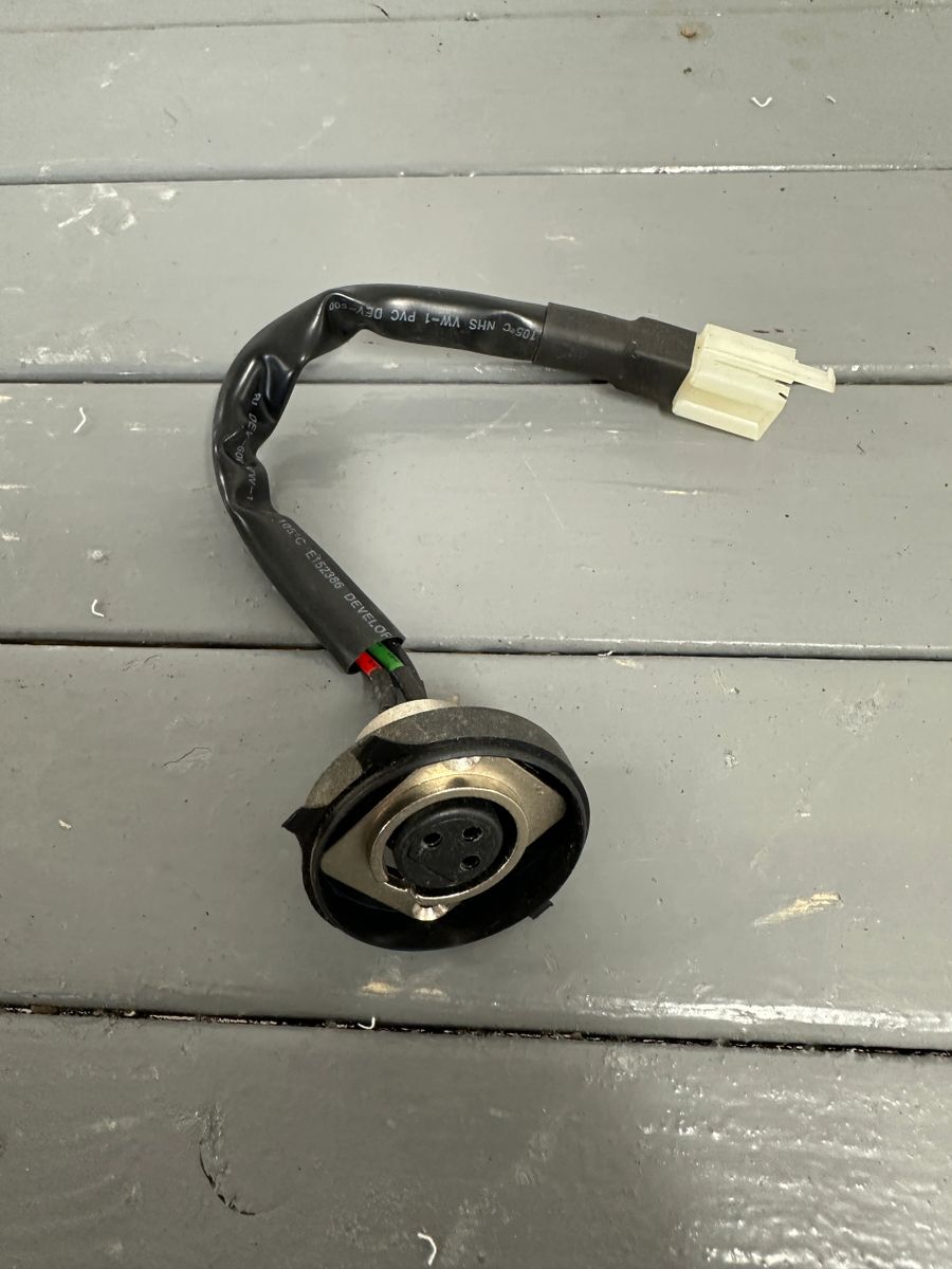 Invacare Comet Charge Port